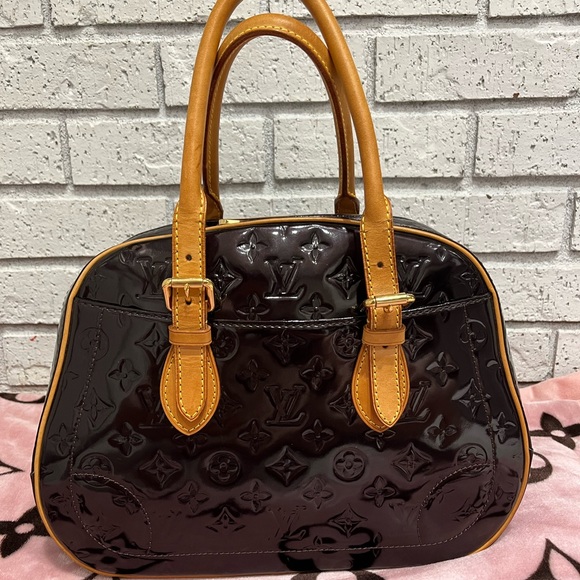 Louis Vuitton | Bags | Louis Vuitton Summit Drive Handbag | Poshmark